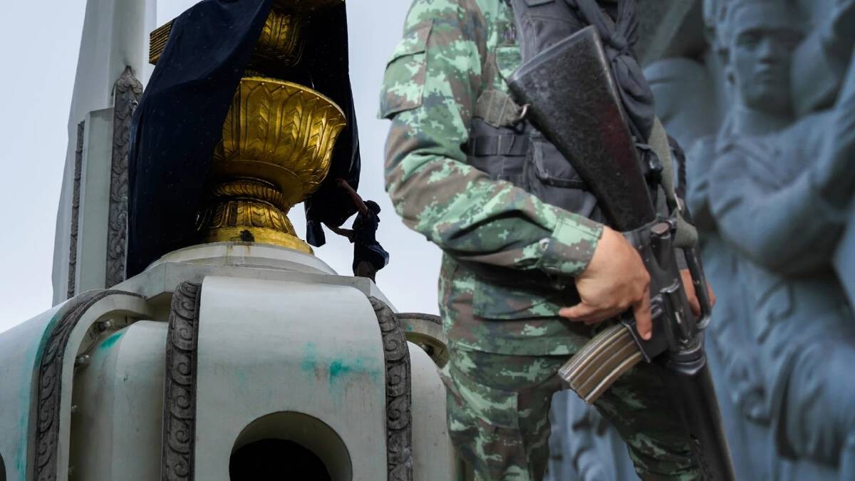 Logistics Corner 773 สวิตซ์รัฐประหาร - SNP GROUP OF COMPANIES